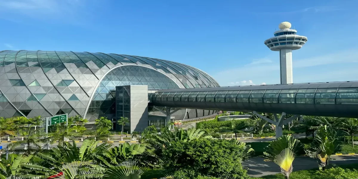 Best Airport Duty-Free in The World - swanandmalode.com Best Airport Duty-Free in The World - swanandmalode.com